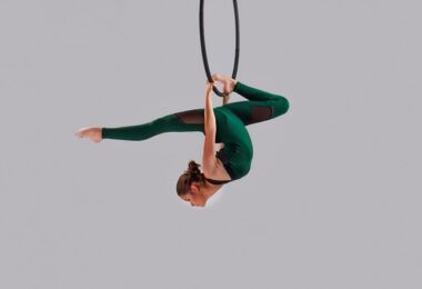 Aerial Clothing: The Best Outfit Choices for Aerial Arts